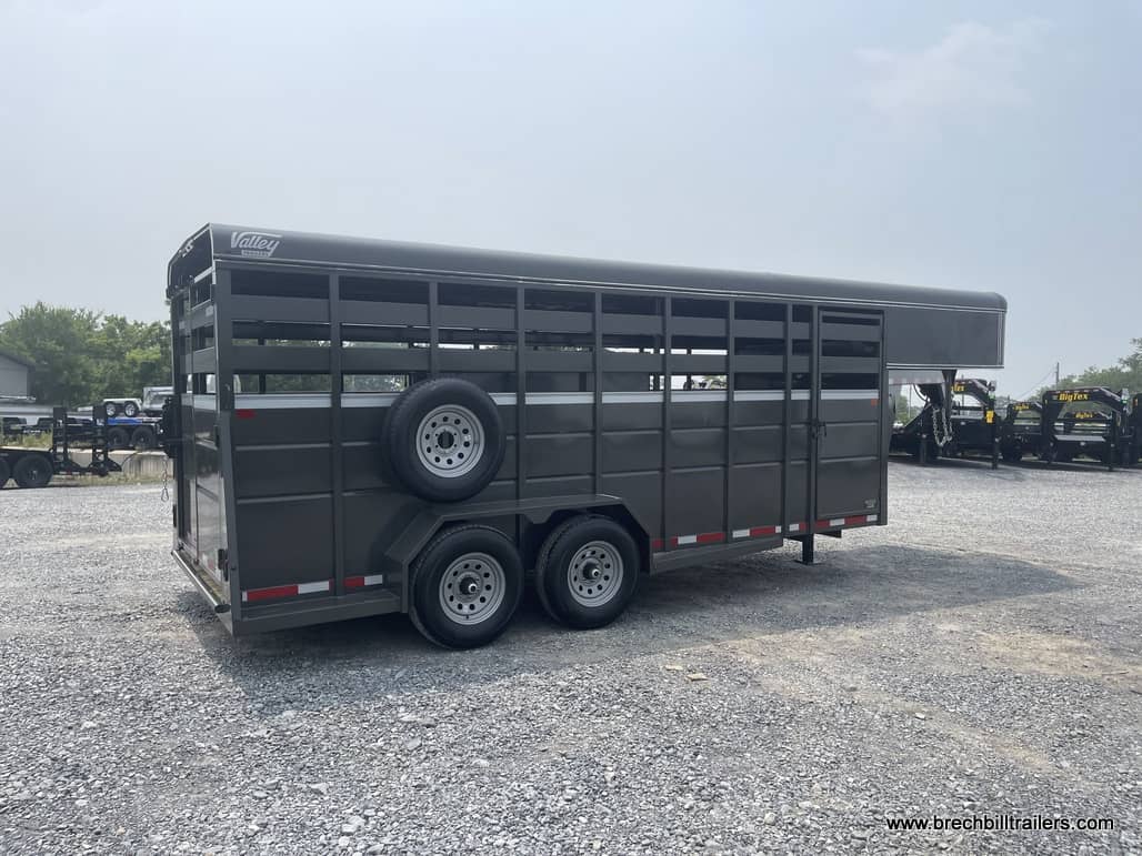 Valley 76818 12K GVWR Gooseneck Stock Trailer 18x6ft 8in