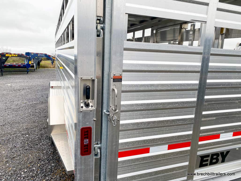EBY 14K MAVERICK Gooseneck Livestock Trailer 7ft × 24ft