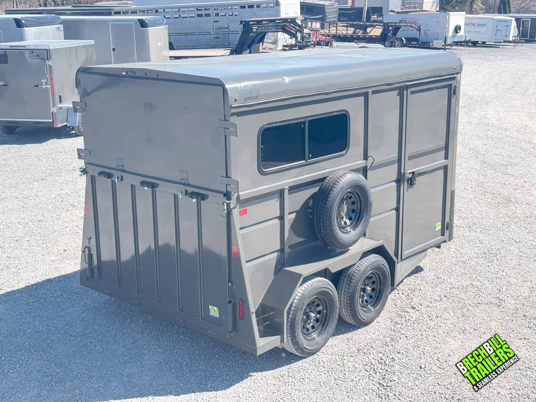 Valley 7K 6x14 Horse Trailer – Durable & Versatile