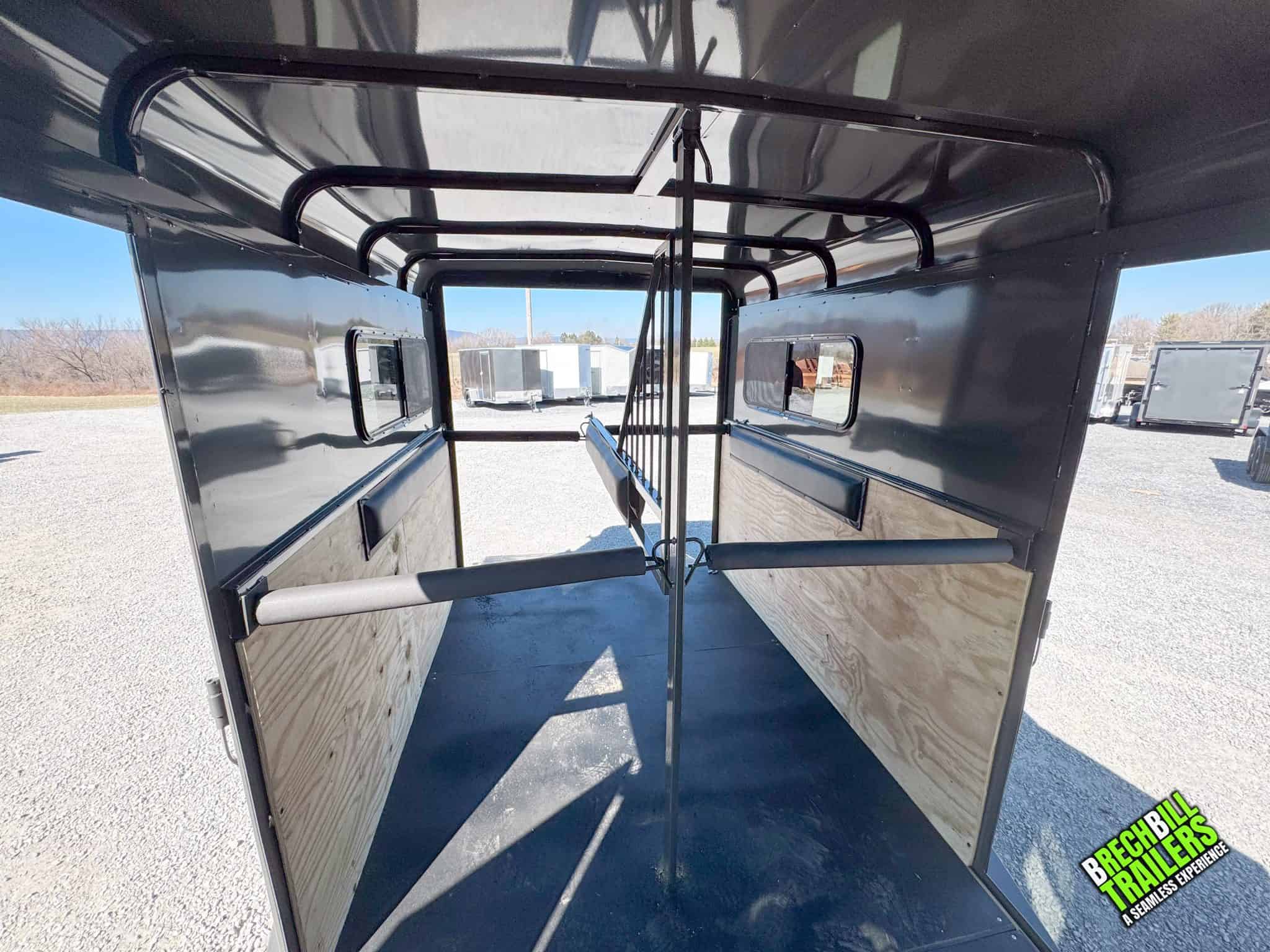 Valley 7K 6x14 Horse Trailer – Durable & Versatile