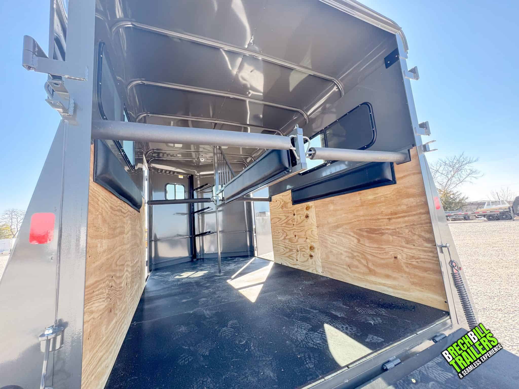 Valley 7K 6x14 Horse Trailer – Durable & Versatile