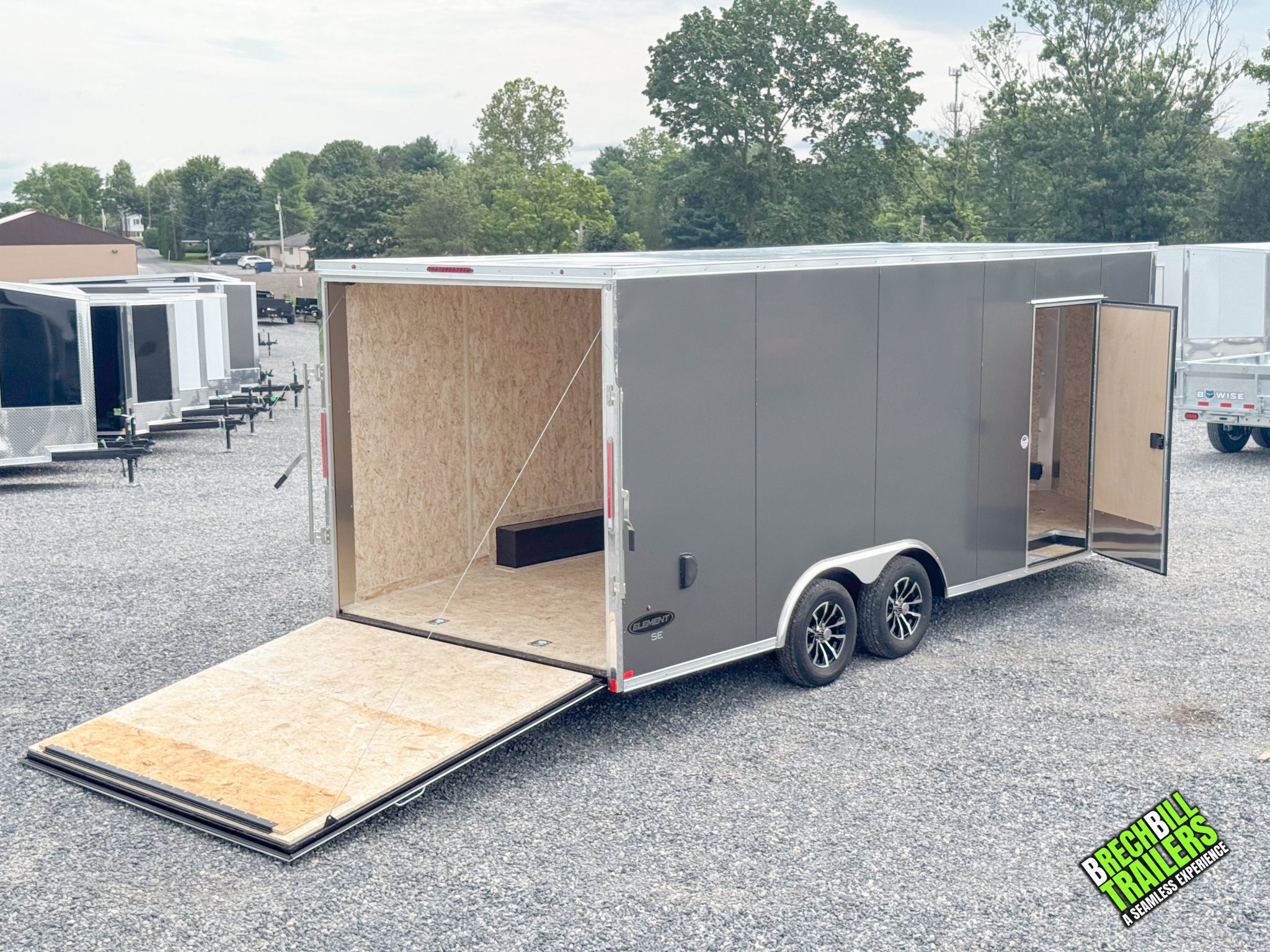 Look Element SE Flat Top Sloped V-Nose Trailer 8.5x20