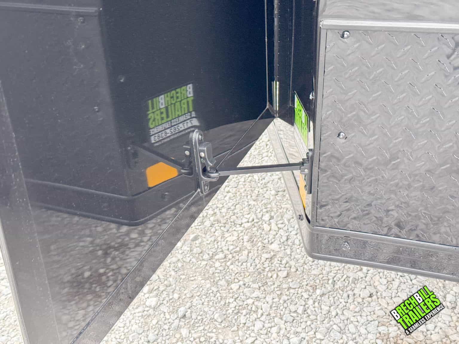 Look ST DLX 7x16 Enclosed Trailer | Black Aluminum Wheels