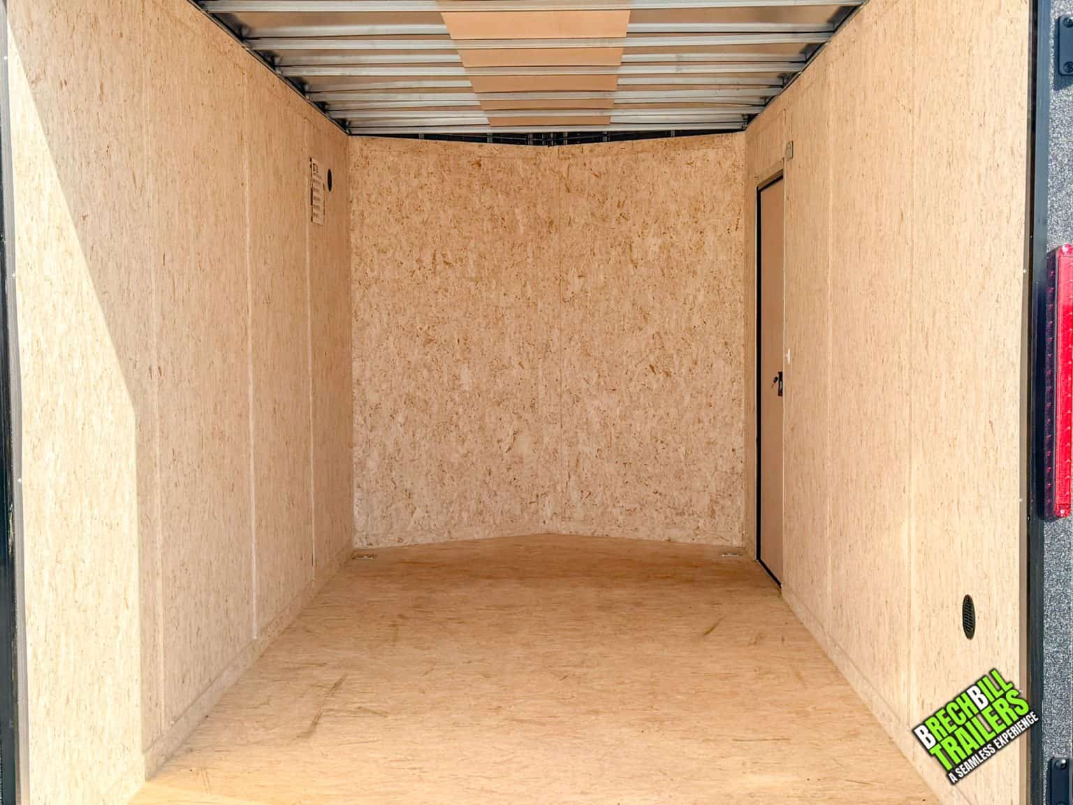 Look ST DLX 7x16 Enclosed Trailer | White Composite Sides